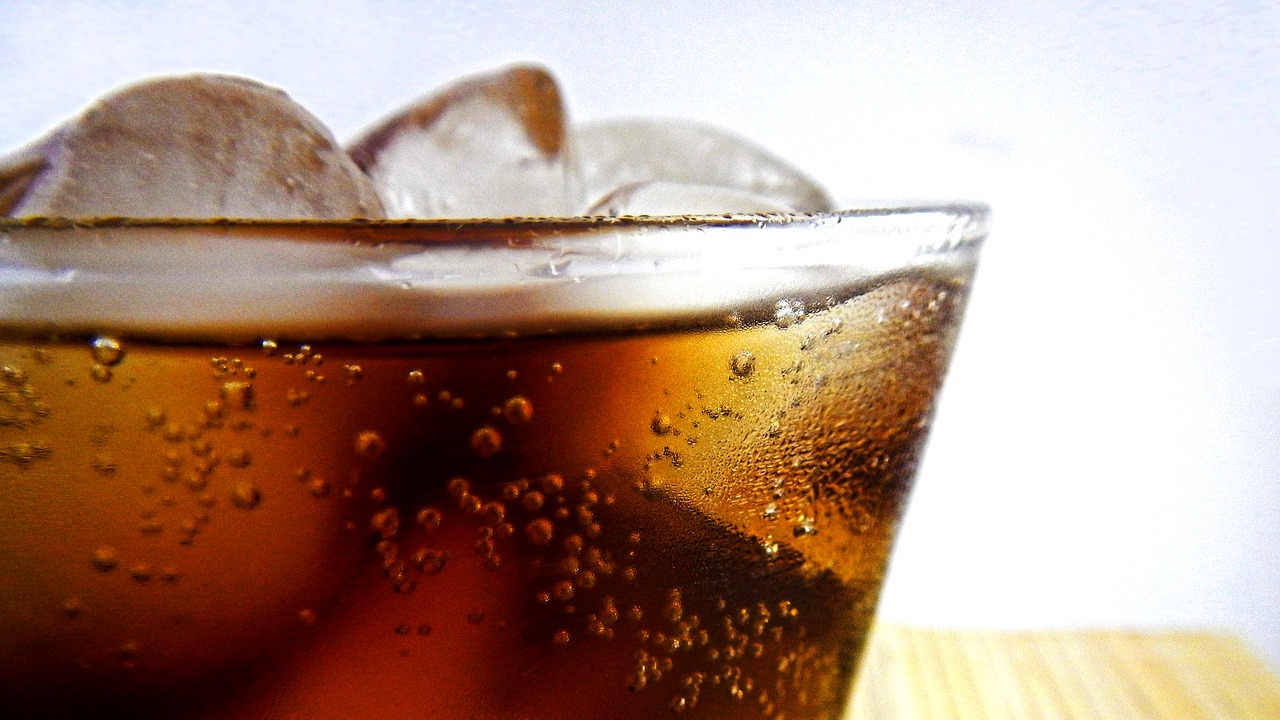 Deja de beber refresco y tendrás un buen ahorro de dinero