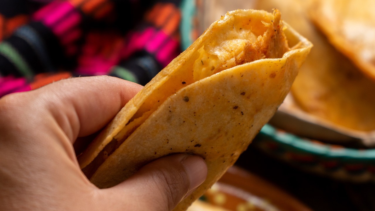 ¿Quieres saber cuánto gana un VENDEDOR de TACOS de CANASTA?