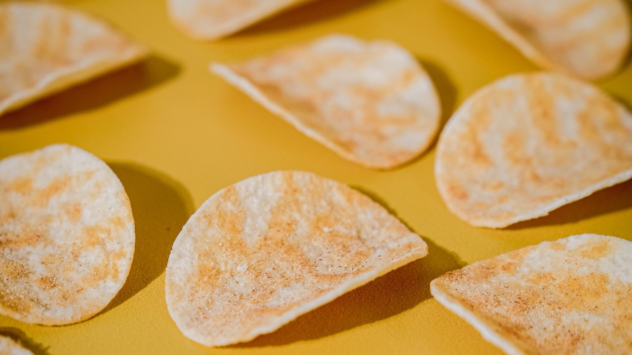 ¿Sabes cuántas papitas hay en la bolsa que compras en la tiendita?