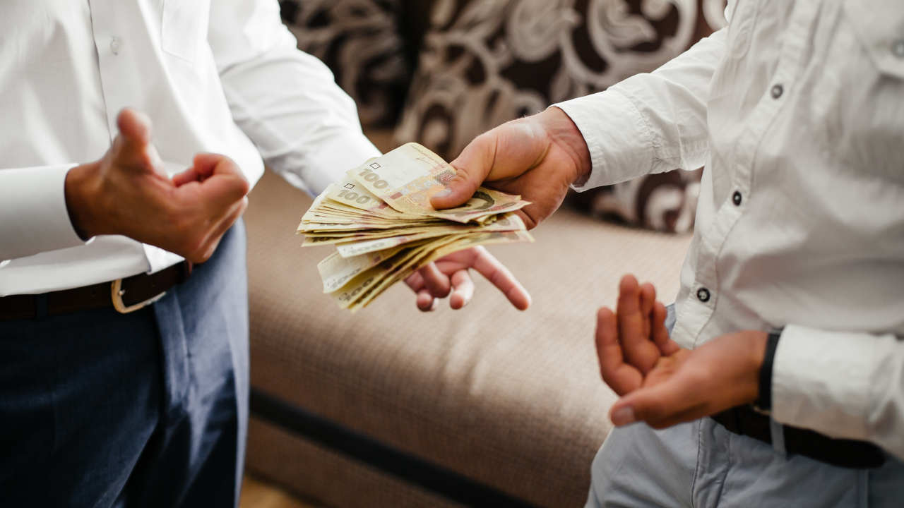 5 consejos para prestar dinero a amigos y familiares (y que te paguen)